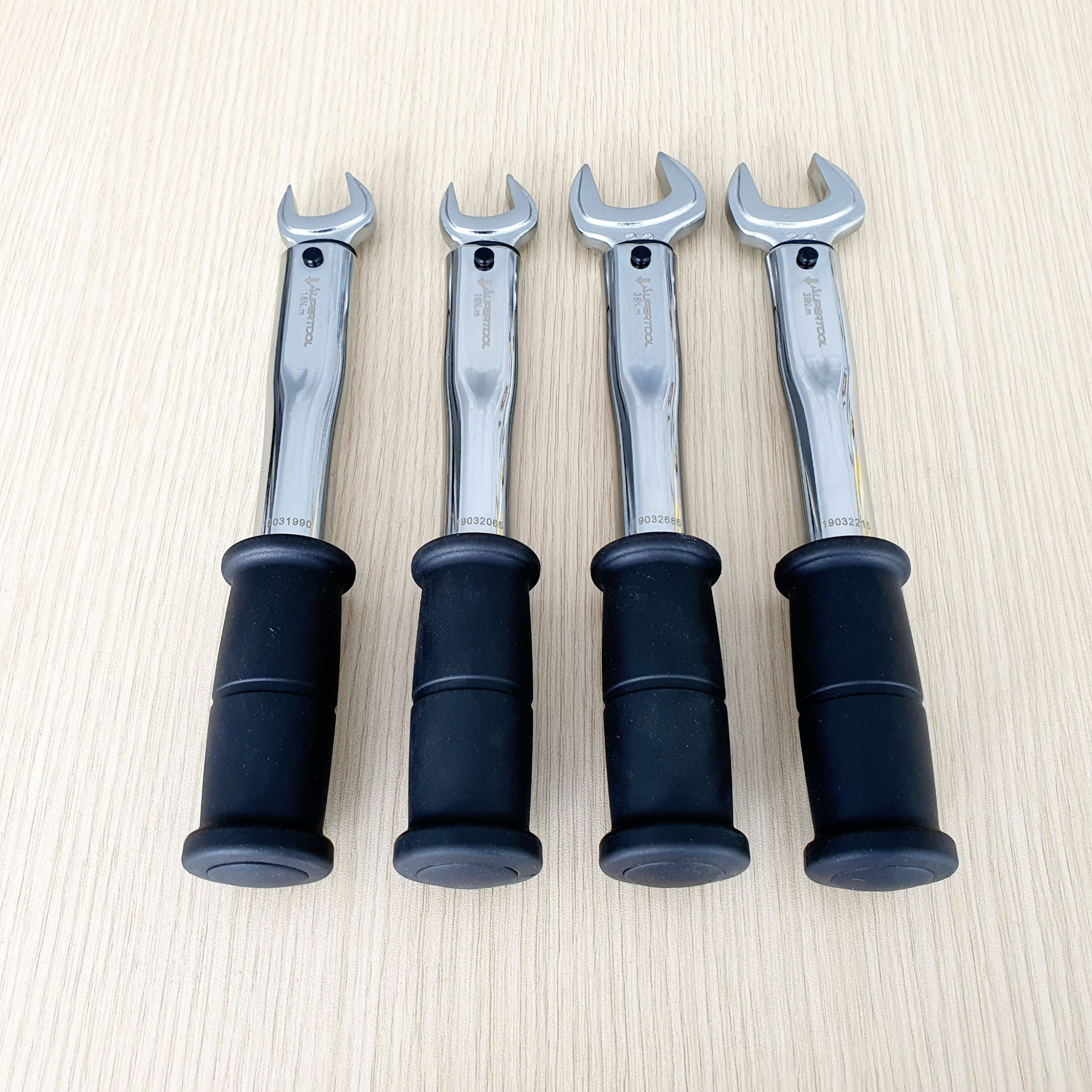 Tìm hiểu chi tiết về cờ lê lực & địa chỉ mua cờ lê lực uy tín